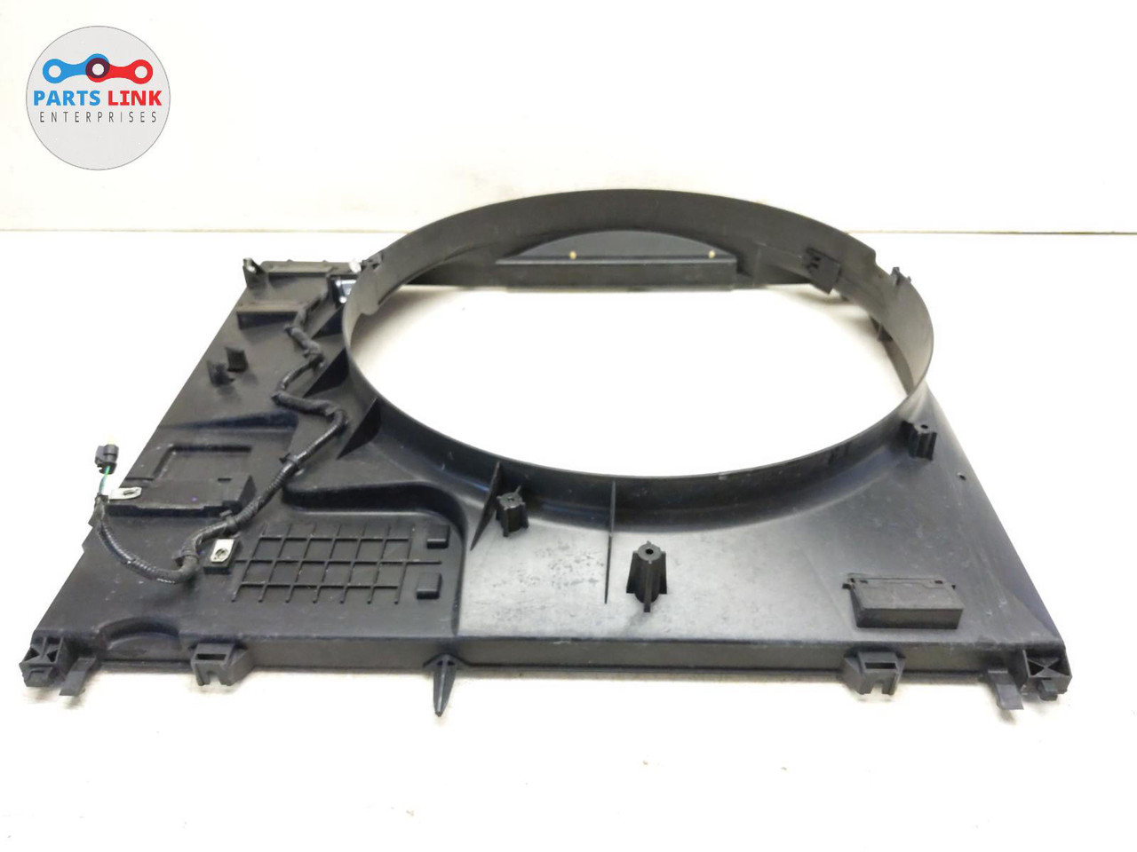 2014-22 RANGE ROVER SPORT RADIATOR FAN SHROUD COVER MOUNT BEZEL GAS ...