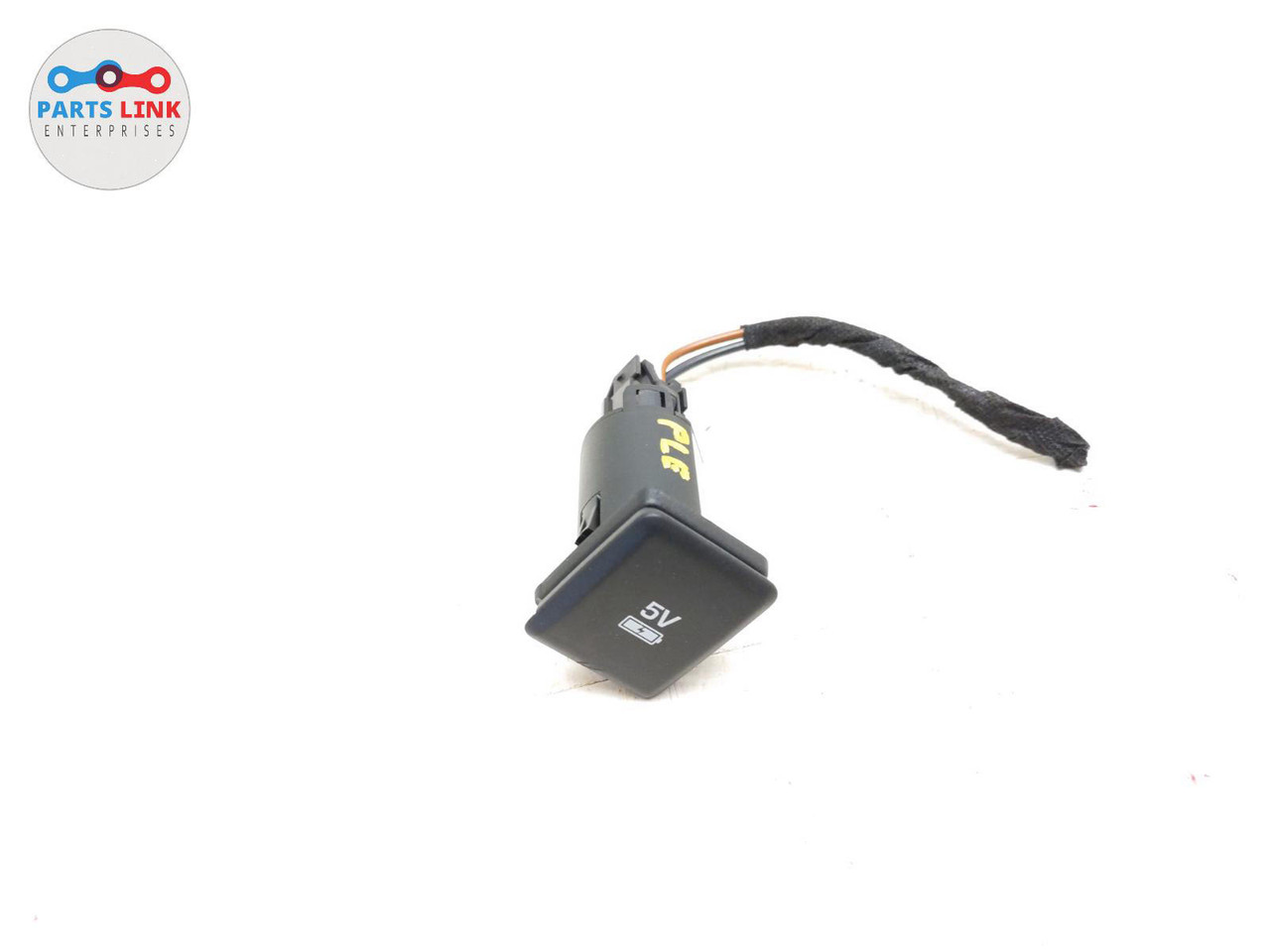 2018-21 RANGE ROVER SPORT REAR CONSOLE USB CHARGING PORT SOCKET PLUG ...