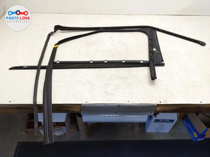 2014-22 RANGE ROVER SPORT FRONT RIGHT WINDOW TRIM DOOR MOLDING GARNISH ...