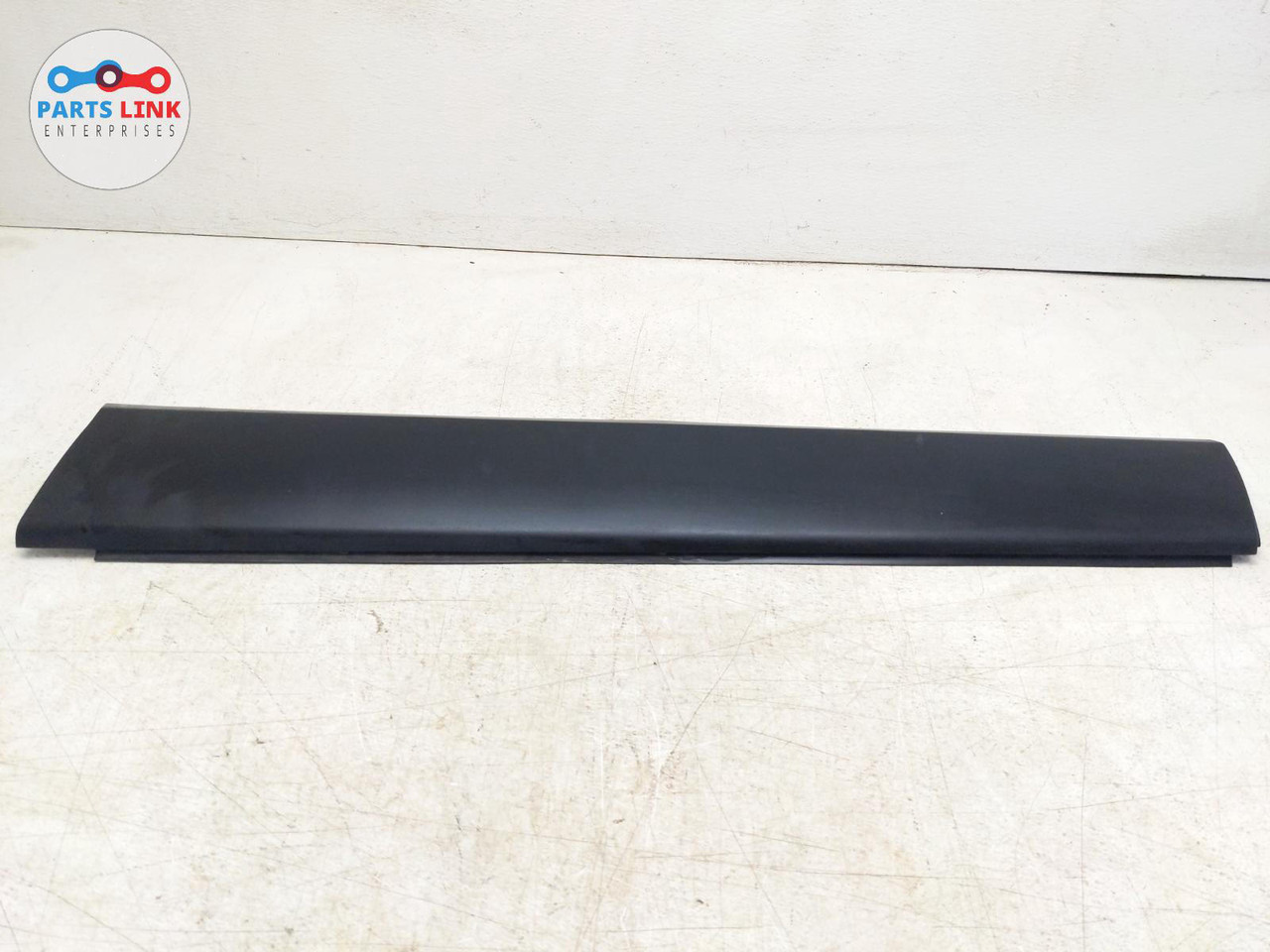2017-22 JAGUAR F-PACE FRONT RIGHT DOOR MOLDING TRIM CLADDING BOTTOM ...