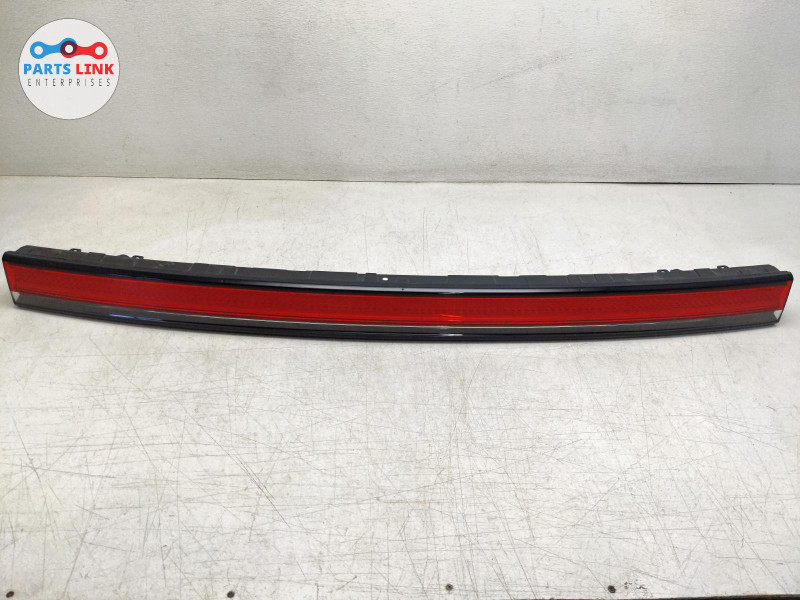 21 22 23 RIVIAN R1T R1S CENTER TAILGATE TAIL LIGHT LED INNER TRUNK STOP ...