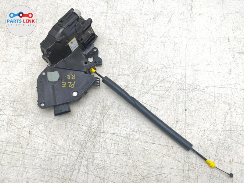 2017-21 LAND ROVER DISCOVERY REAR RIGHT DOOR LOCK LATCH L462 L405 L494 ...
