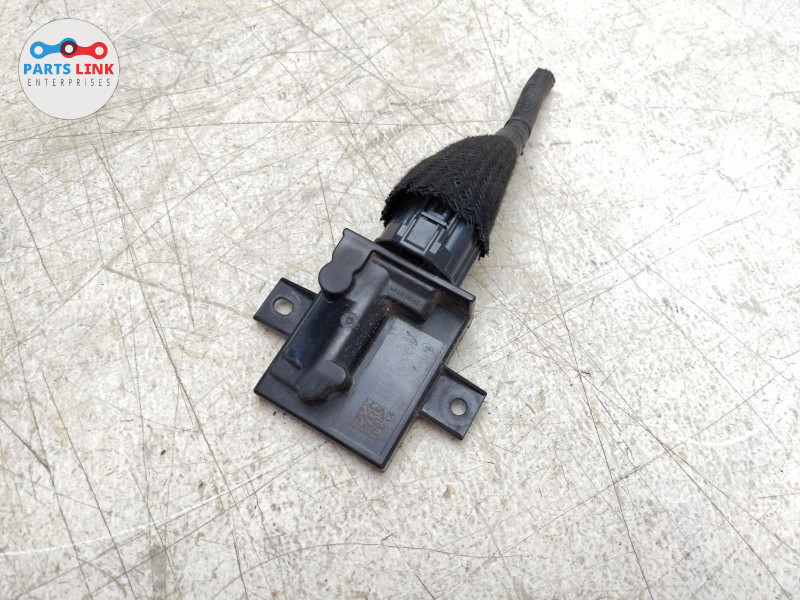 2022-23 LAND ROVER DEFENDER FUEL PUMP CONTROL MODULE UNIT DRIVER PLUG ...