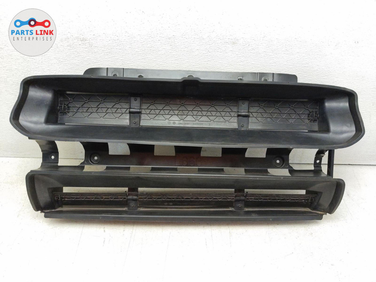 2020-23 LAND ROVER DEFENDER LOWER RADIATOR SHUTTER AIR DUCT FLAP LOUVER ...