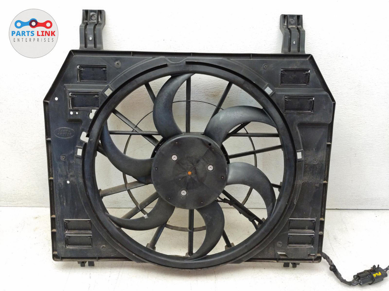 2020-22 LAND ROVER DEFENDER AC CONDENSER COOLING FAN SHROUD MOTOR BLADE ...