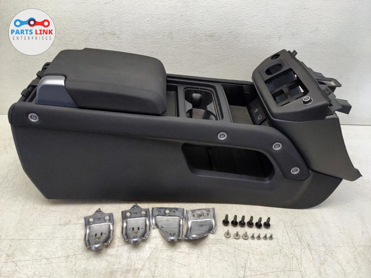 2020-22 LAND ROVER DEFENDER CENTER CONSOLE ARMREST STORAGE BOX JACK ...