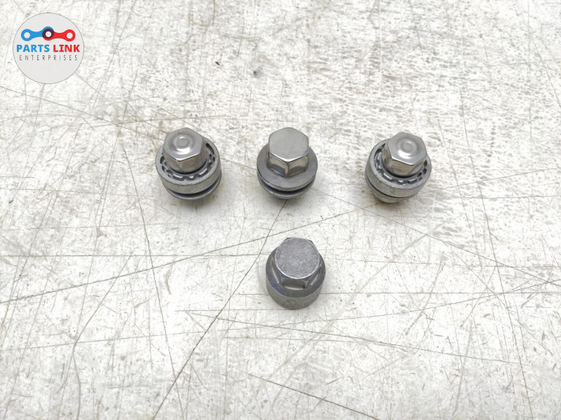 20 21 22 23 LAND ROVER DEFENDER SPARE WHEEL RIM BOLT LUG NUT LOCKS KEY ...
