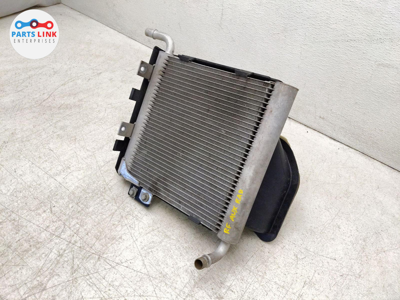 2018-20 RANGE ROVER VELAR FRONT RIGHT AUX RADIATOR DUCT AIR GUIDE ...