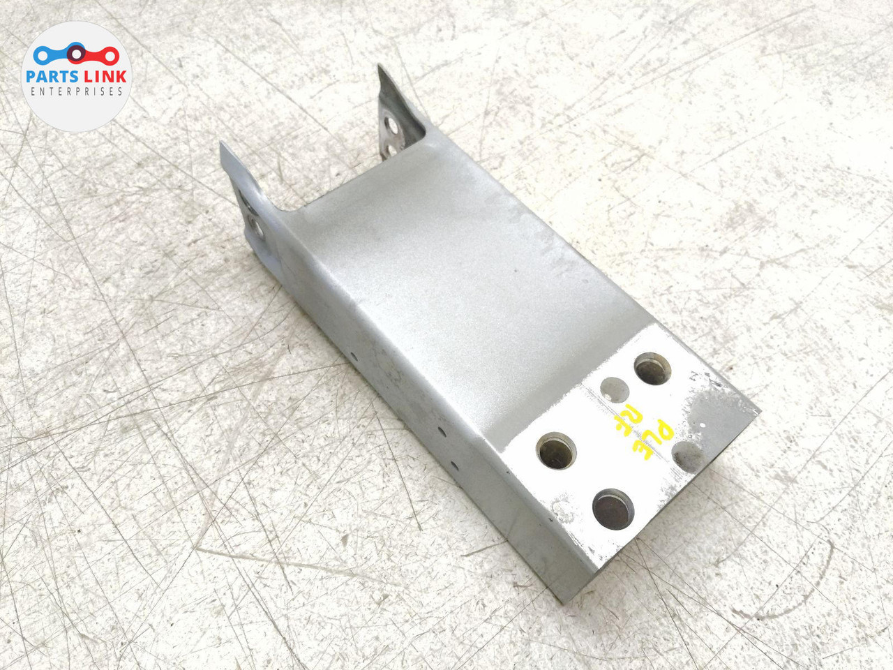 18-20 RANGE ROVER VELAR FRONT RIGHT BUMPER HORN REINFORCEMENT SIDE ...