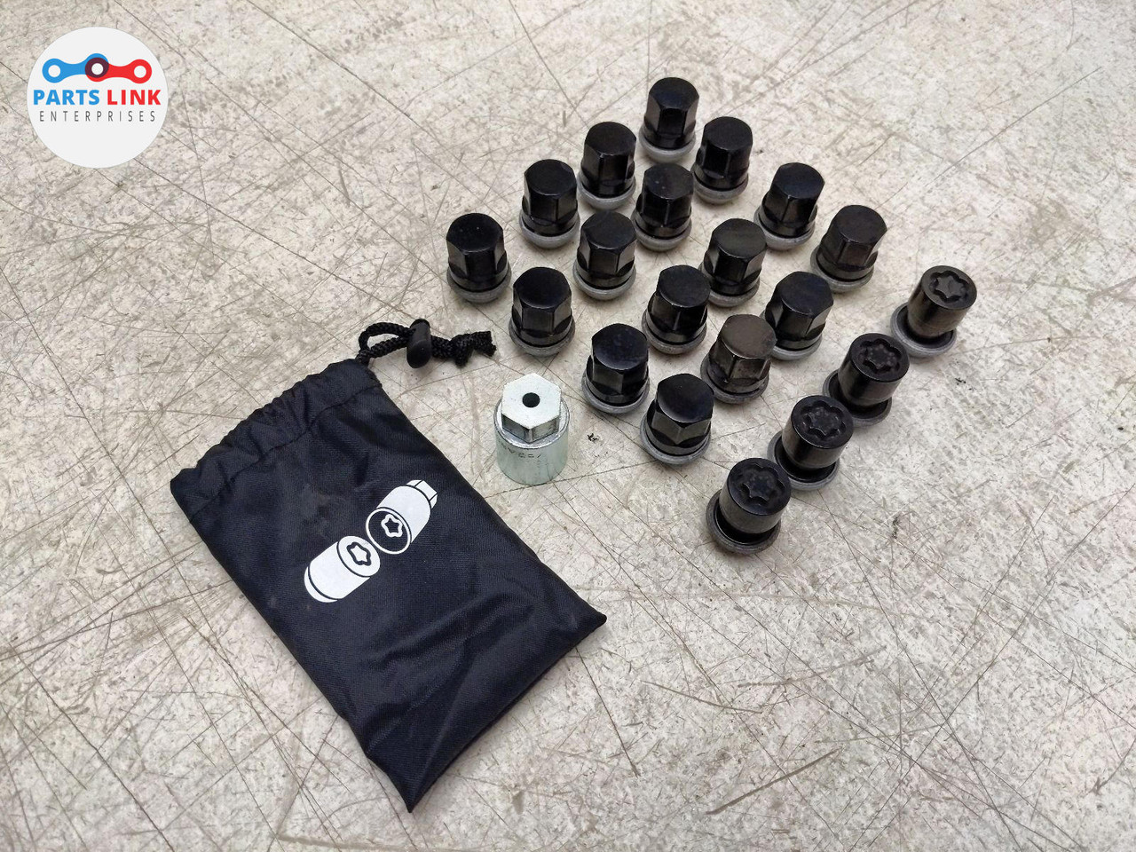 2019-22 RANGE ROVER VELAR WHEEL RIM LUG NUT LOCKS KEY SET BLACK L560 ...