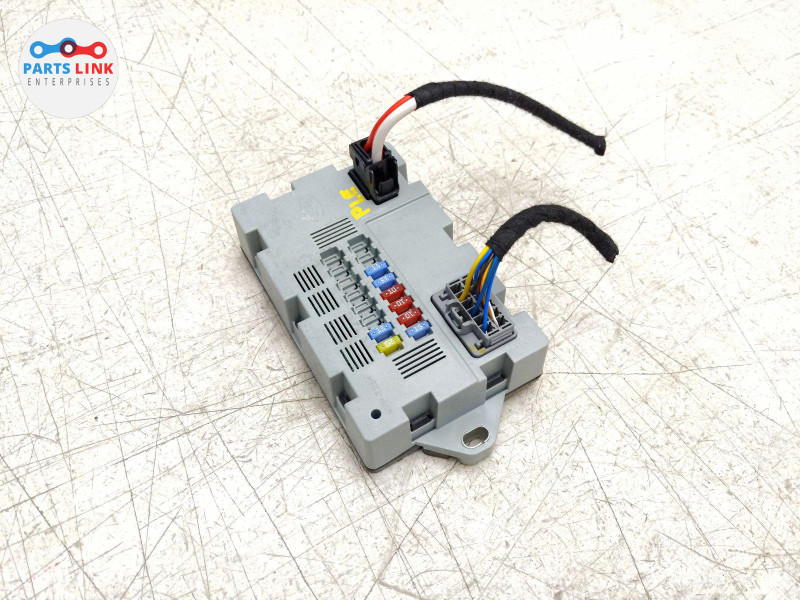 2018-20 RANGE ROVER VELAR REAR FUSEBOX TRUNK POWER RELAY HARNESS L560 ...