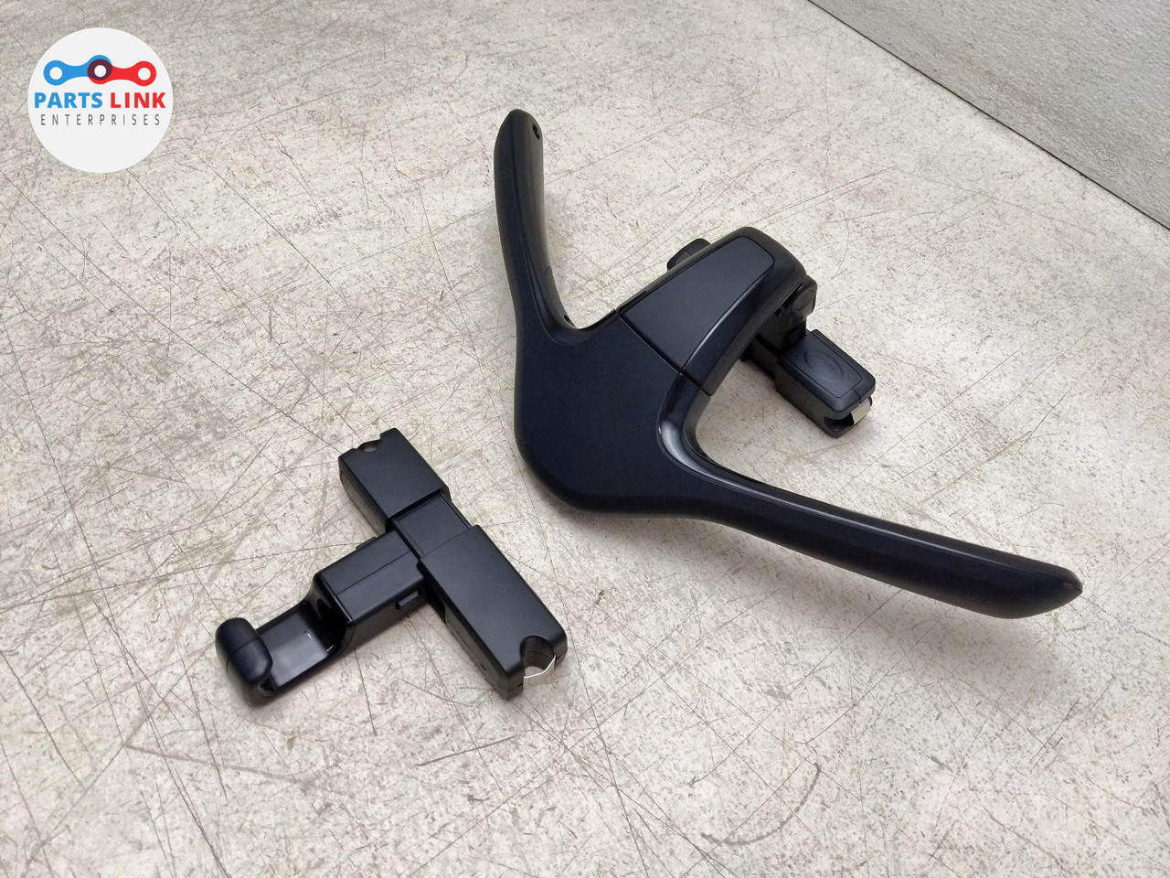 2018-23 RANGE ROVER VELAR CLICK AND GO HEADREST HANGER MOUNT SET L560 ...