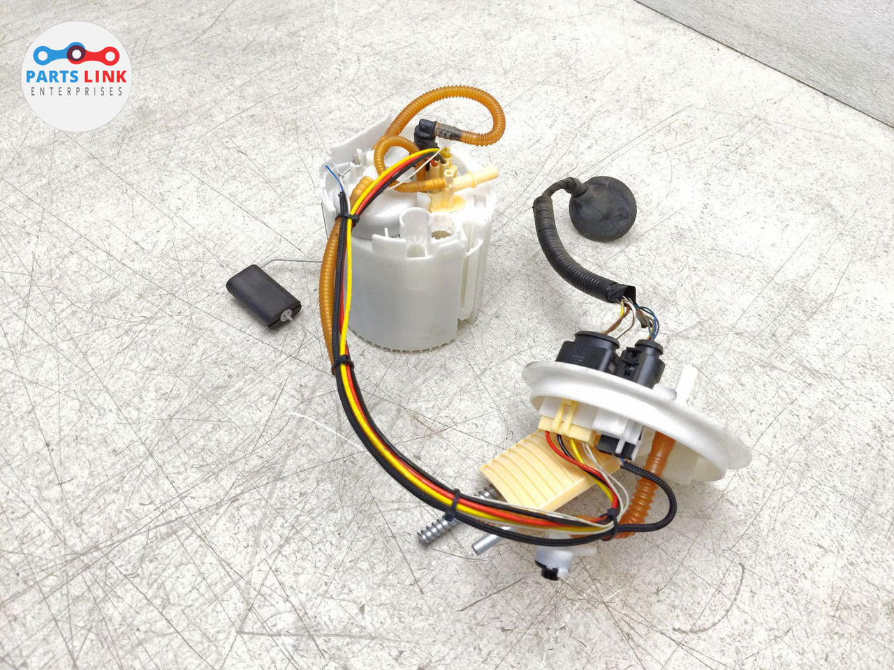 2018 RANGE ROVER VELAR REAR FUEL PUMP GAS TANK SENDER UNIT ASSEMBLY 2.0 ...