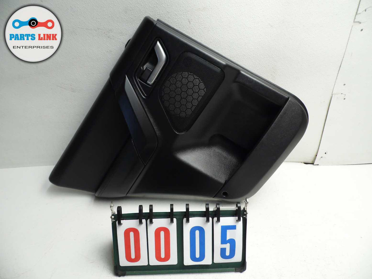 2011-2015 LAND ROVER LR2 REAR LEFT DRIVER DOOR TRIM PANEL HANDLE SWITCH ...