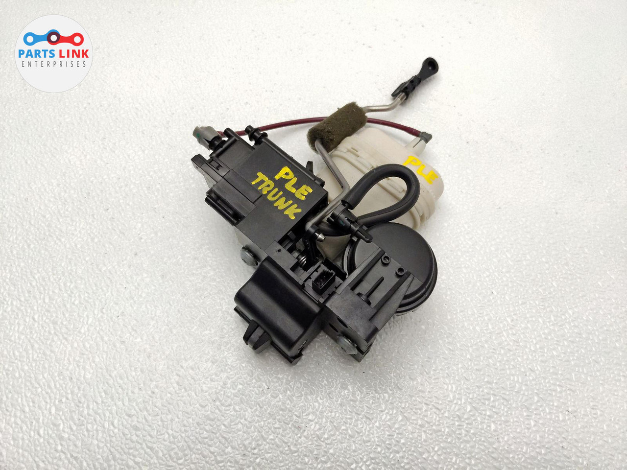 2009-12 MERCEDES SL63 AMG REAR TRUNK LID LOCK LATCH VACUUM ACTUATOR ...
