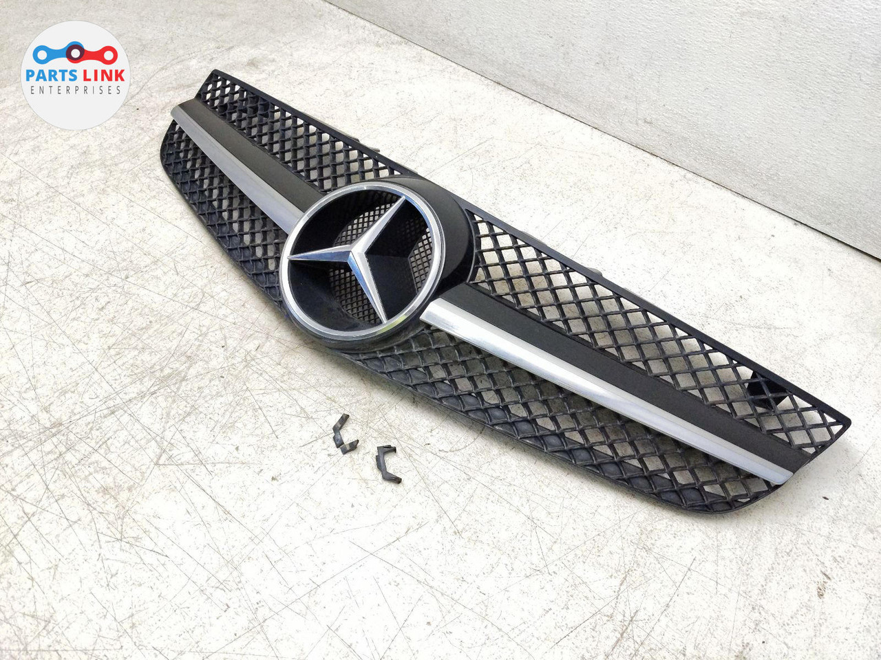 2011-2012 MERCEDES SL63 AMG FRONT GRILL UPPER BUMPER RADIATOR TRIM ...