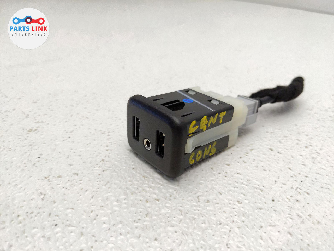 2016-23 CHEVY CAMARO AUDIO USB JACK AUX CHARGER SOCKET OUTLET ...