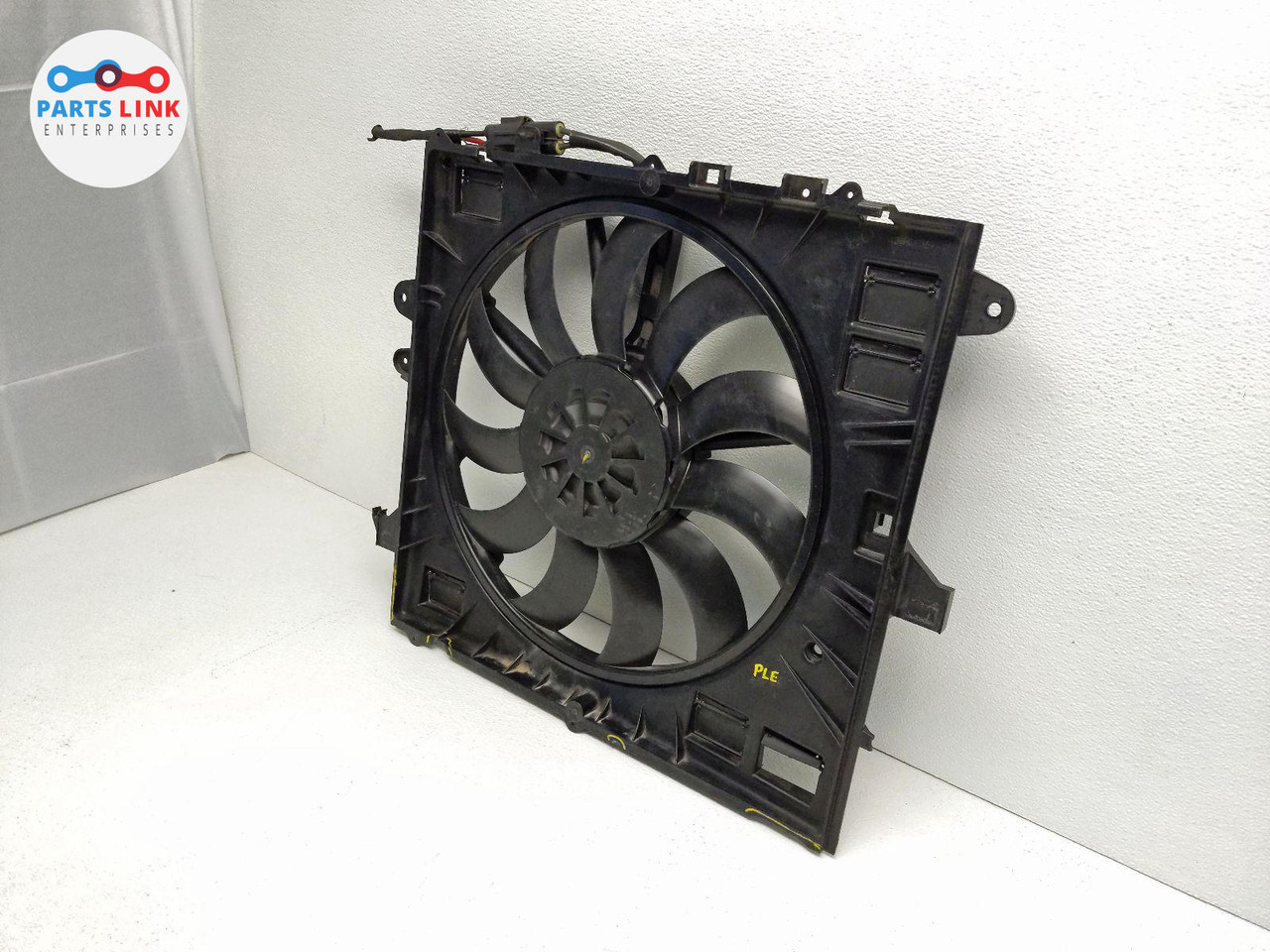 2016-20 CHEVY CAMARO ENGINE COOLER FAN COOLING BLADE SHROUD MOTOR ZL1 6 ...