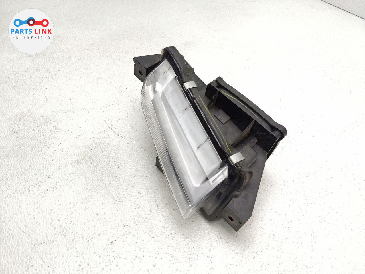 2016-23 CHEVY CAMARO FRONT RIGHT RUNNING LIGHT DAYTIME FOG LED LAMP ...