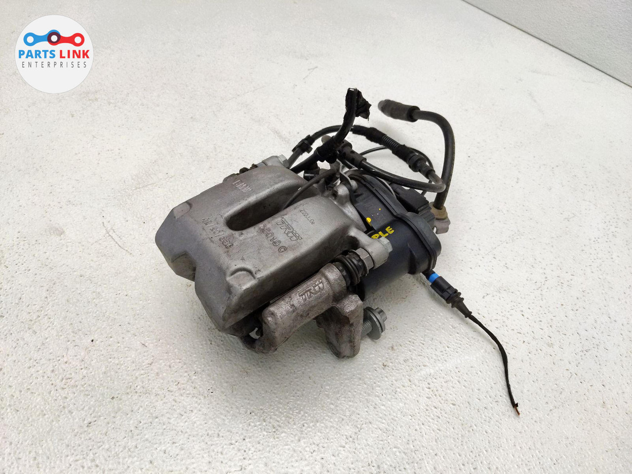 2018-23 BMW X3 REAR LEFT DISC BRAKE CALIPER ACTUATOR BRACKET PADS HOSE ...