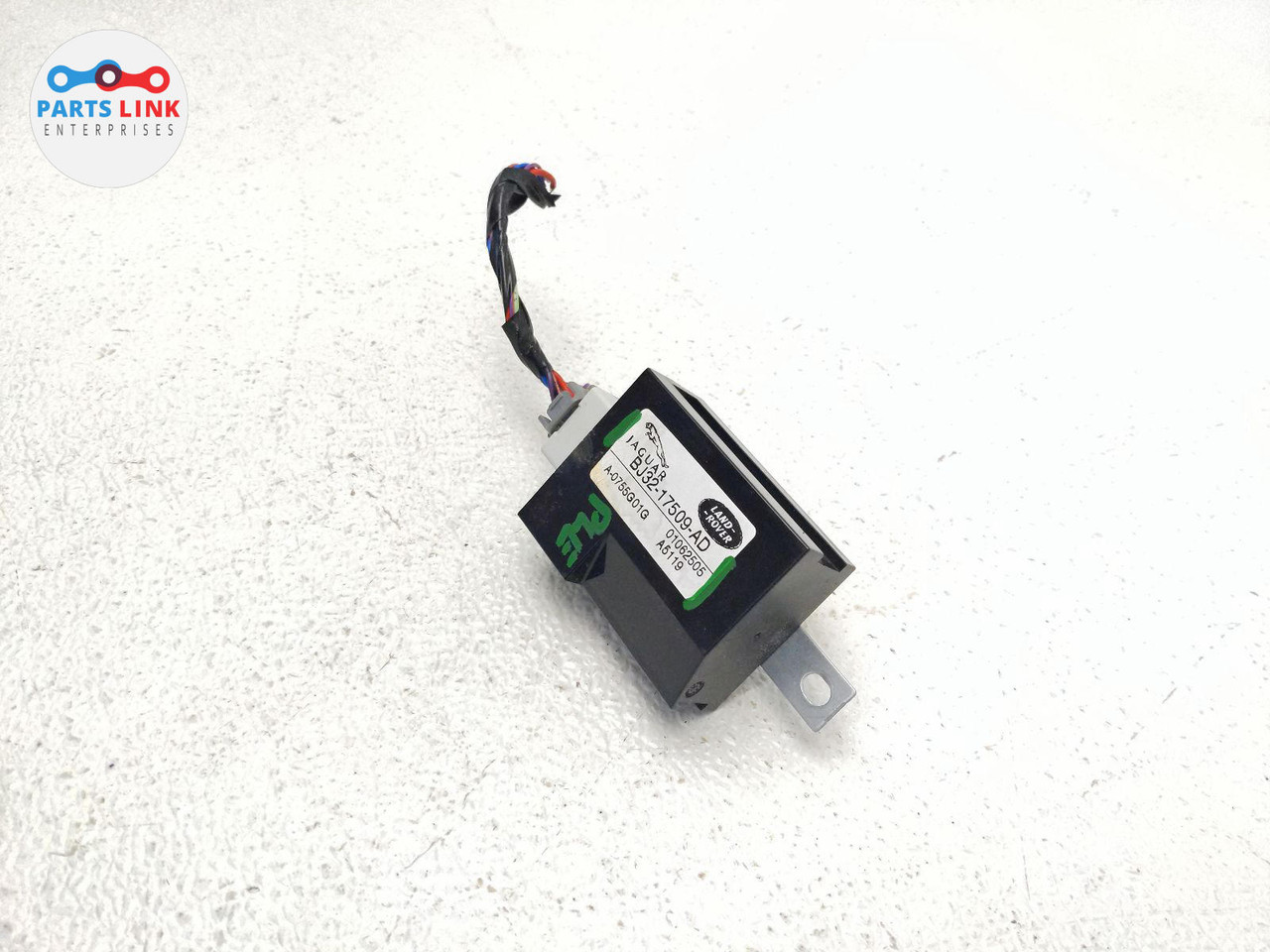 2012-20 RANGE ROVER EVOQUE WIPER ANTENNA MOTOR CONTROL MODULE ...