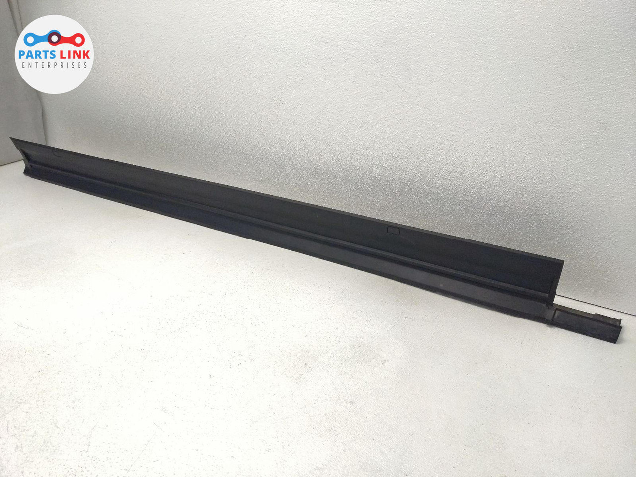 2023-24 LEXUS RZ450E RIGHT ROCKER PANEL MOLDING TRIM PASSENGER SIDE ...
