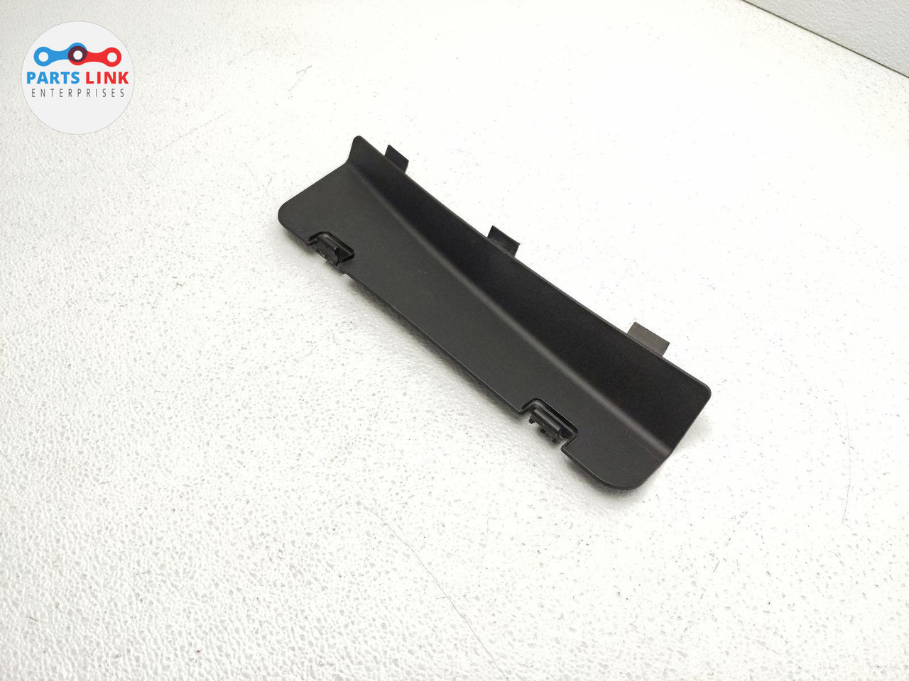 2017-20 MASERATI LEVANTE RIGHT WINDSHIELD COWL COVER TRIM ACCESS DOOR ...