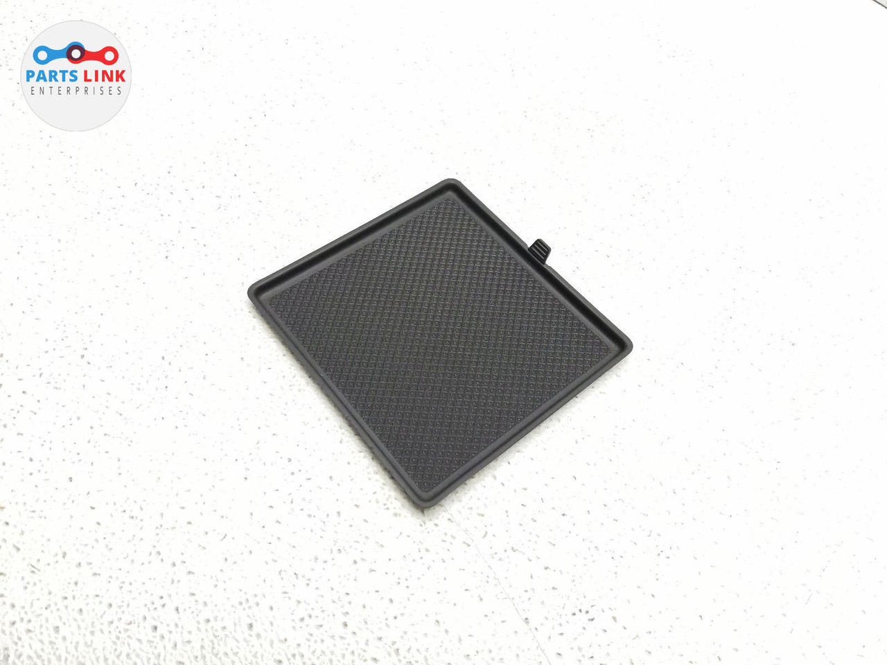 2022-24 RIVIAN R1S CENTER CONSOLE CUBBY MAT TRIM TRAY COVER NON-SLIP ...