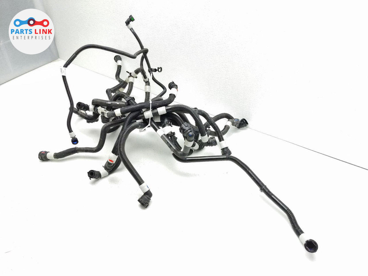 2022-24 RIVIAN R1S FRONT MOTOR COOLANT HOSE DRIVE UNIT ENGINE WATER ...