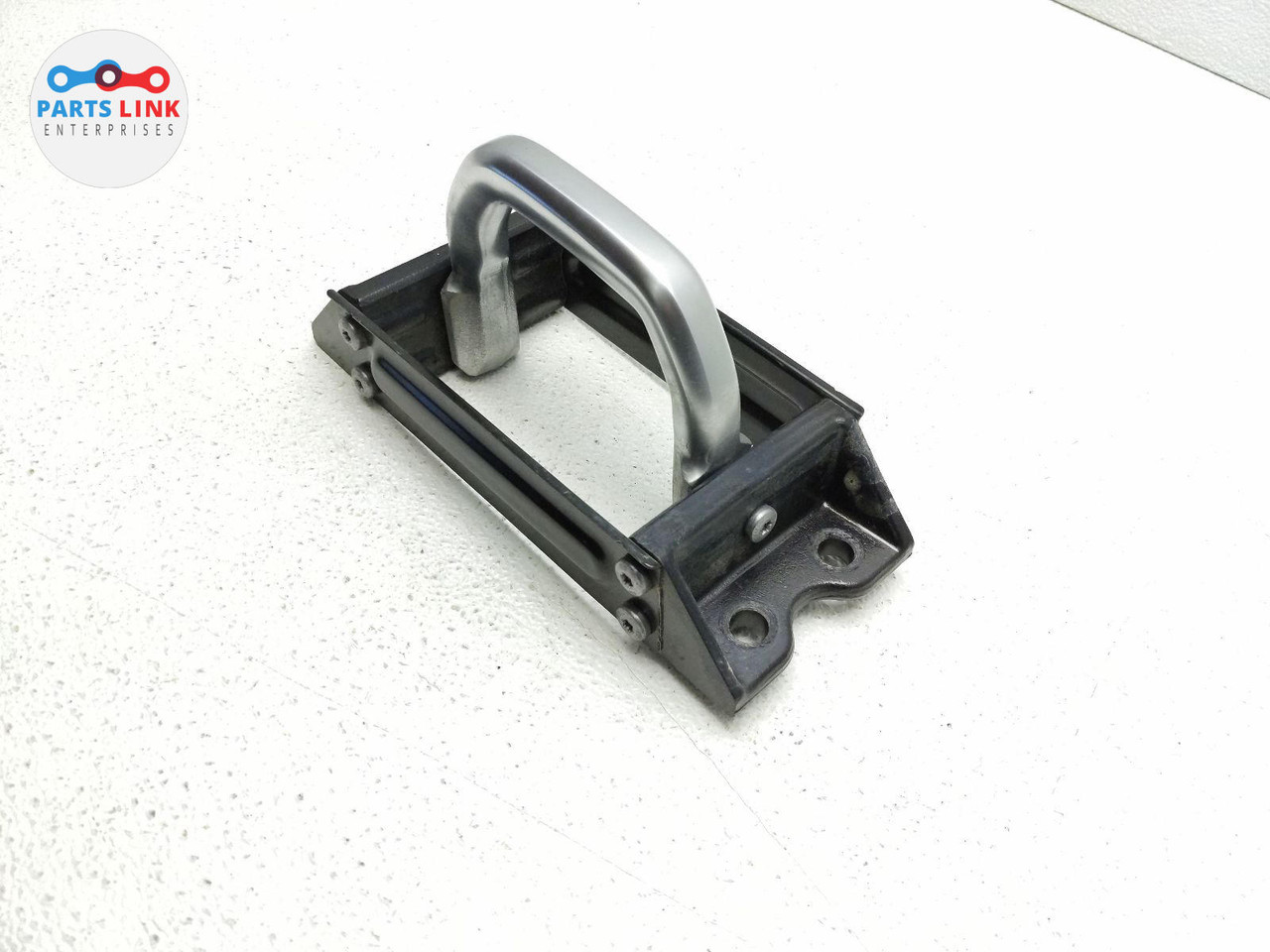 2022-24 RIVIAN R1S R1T BUMPER TOW HITCH HOOK TOWING EYE MOUNT BRACKET ...