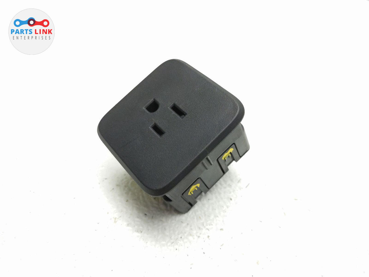 2022-24 RIVIAN R1S R1T REAR POWER PLUG OUTLET SOCKET SIDE CONNECTOR ...