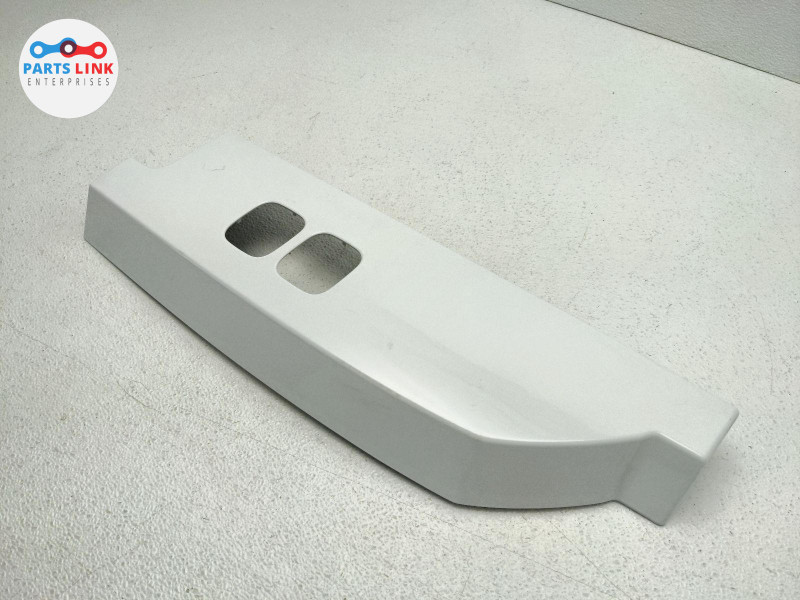 2020-23 DEFENDER 110 REAR RIGHT QUARTER TRIM HEADLIGHT BEZEL APPLIQUE ...