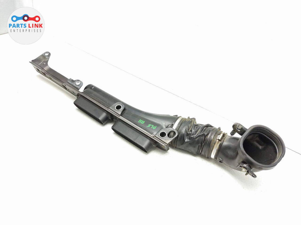 2013-22 RANGE ROVER L405 RIGHT AIR INTAKE FENDER BRACKET DUCT CLEANER ...