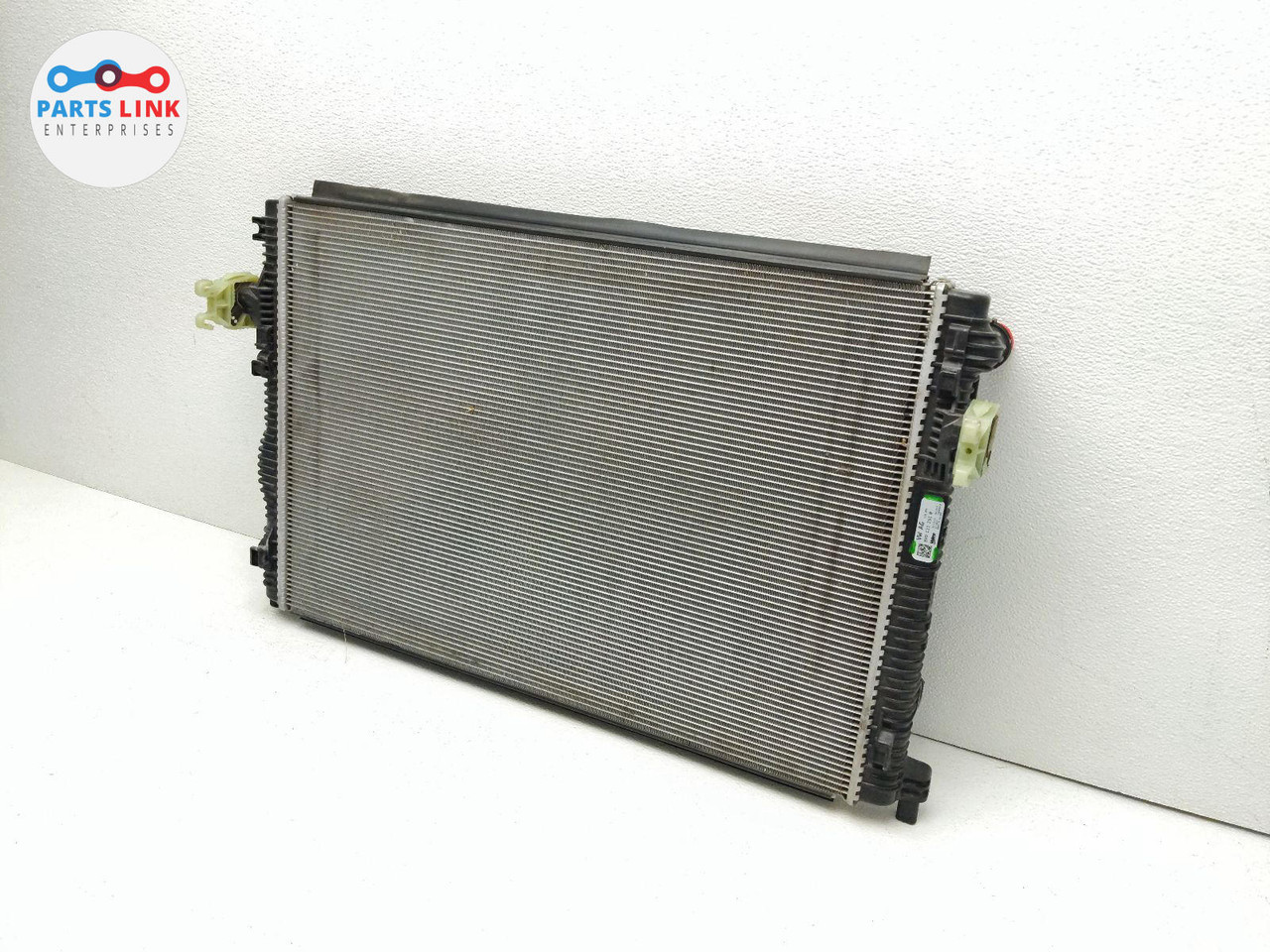 2017-23 AUDI RS3 RADIATOR MAIN ENGINE MOTOR COOLANT WATER COOLER 2.5L ...