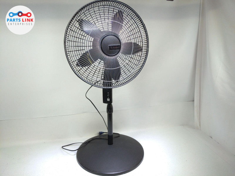 Lasko S18640 Elite Collection 18-inch Pedestal Fan w/o Remote