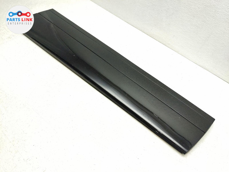 2018-23 RANGE ROVER VELAR FRONT RIGHT DOOR TRIM MOLDING APPLIQUE LOWER ...