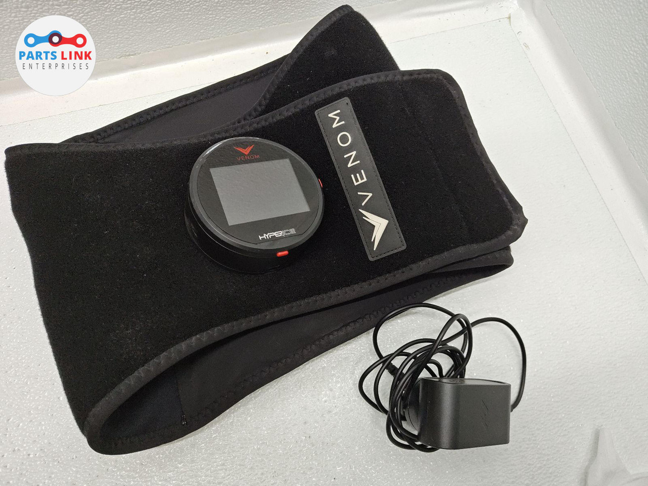 Hyperice Venom Back Wearable Heat Compression Vibration Belt with Charger