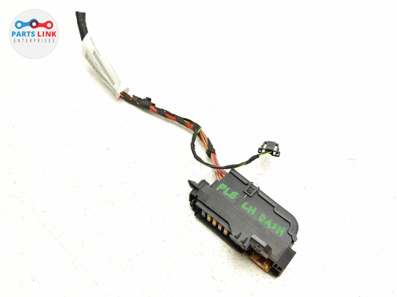 2013-24 AUDI RS5 LEFT DASH FUSE RELAY FUSEBOX HOLDER HARNESS PLUG B9 ...