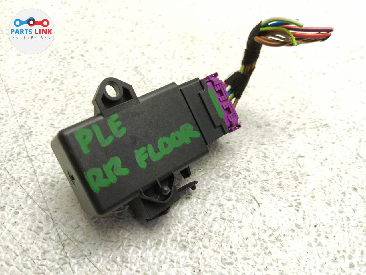 2016-20 BENTLEY BENTAYGA HEATED SEAT CONTROL MODULE HEATER UNIT BRAIN ...