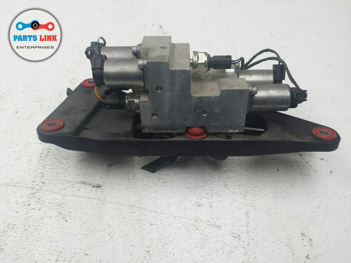 2007 BMW X5 E70 DYNAMIC DRIVE VALVE BLOCK SUSPENSION DISTRIBUTION UNIT OEM