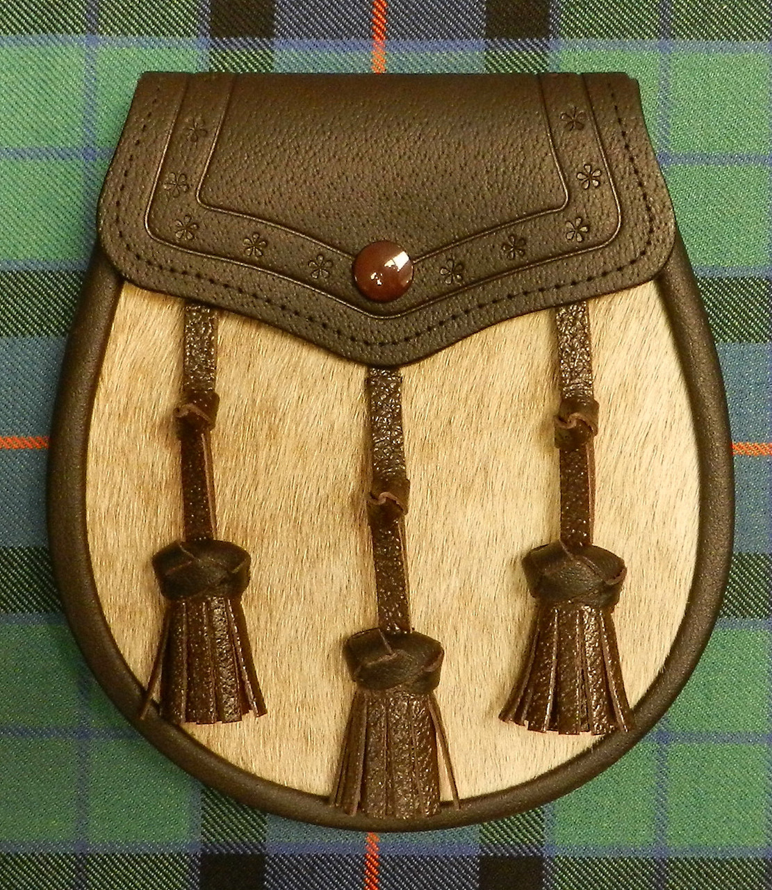 Brown Sporran with Fur | J. Higgins, Ltd.