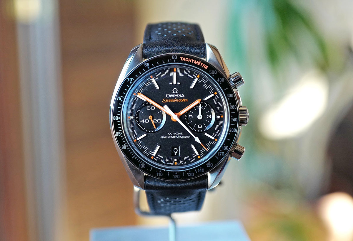 WatchNet: Luxury Time: FS Omega Speedmaster Snoopy, Racing, Moon ...