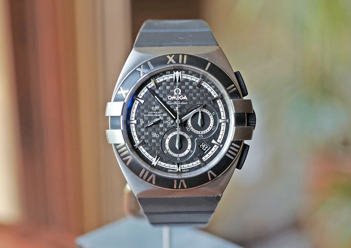 WatchNet: Luxury Time: FS Omega Speedmaster Snoopy, Racing, Moon ...