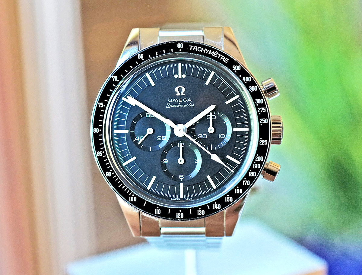 WatchNet: Luxury Time: FS Omega Speedmaster Ed White, Snoopy, Dark Side ...