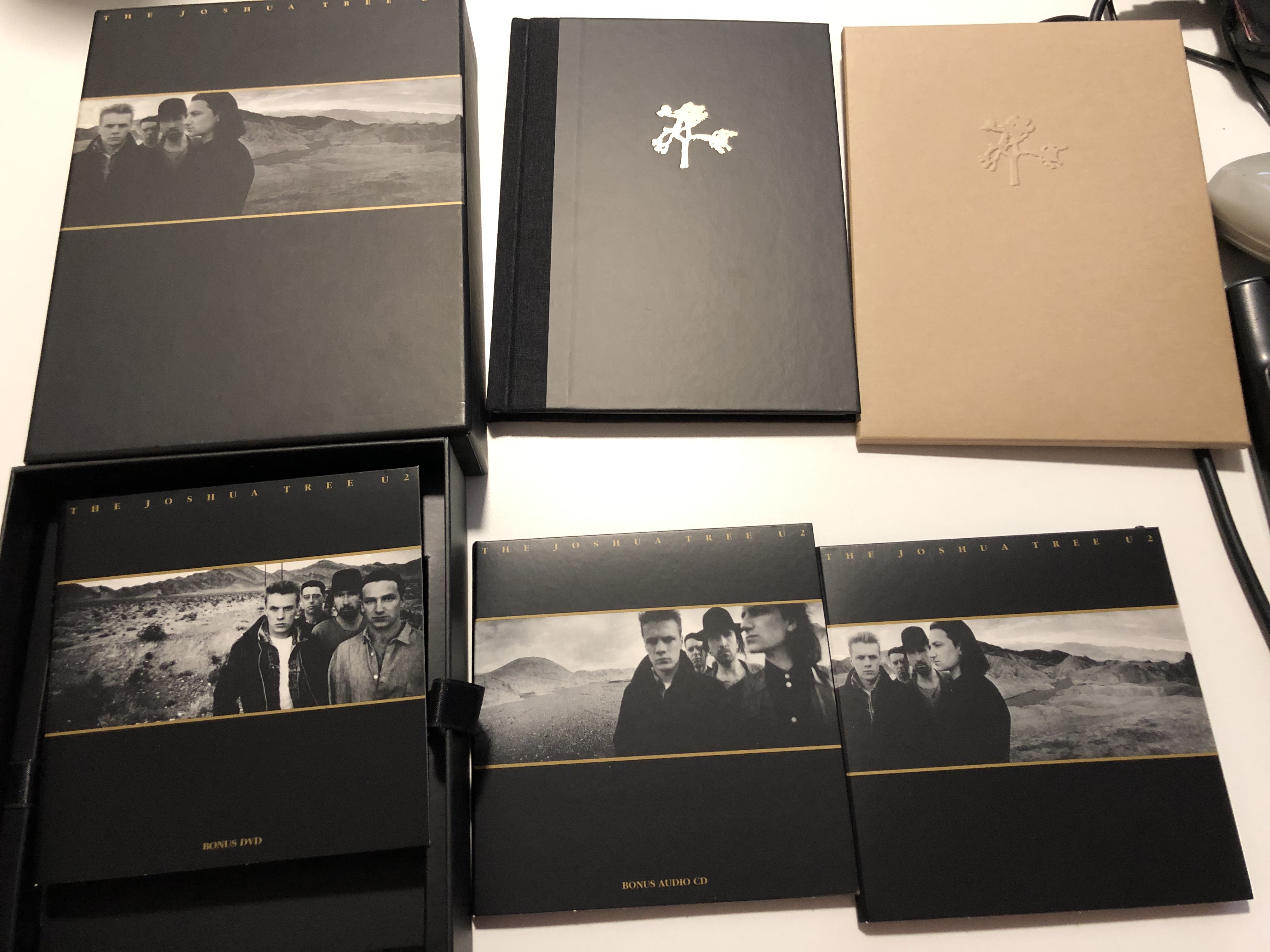 U2 - The Joshua Tree DVD 2007 / 2x CD + DVD / Box Set Limited Edition ...