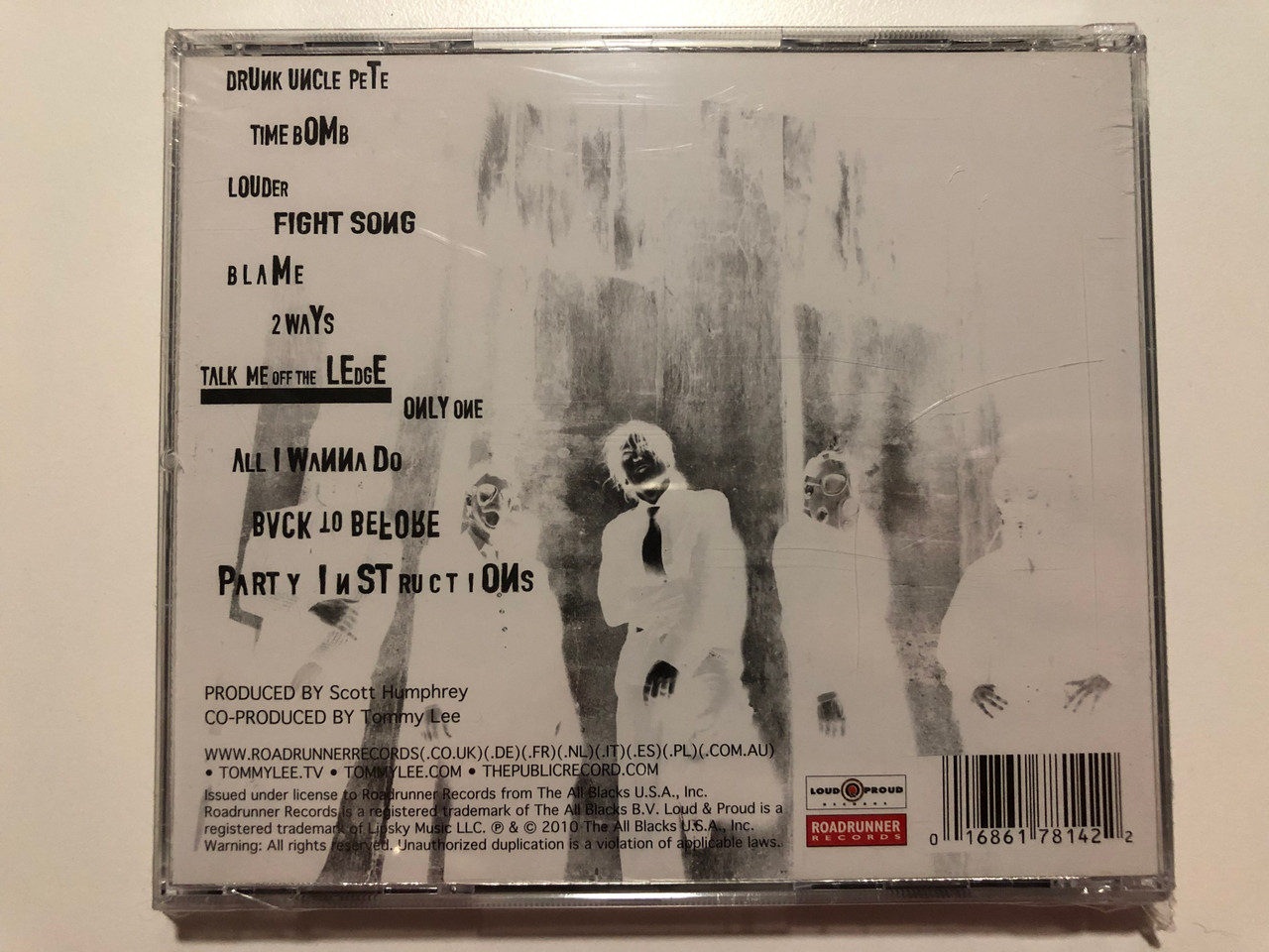 Methods Of Mayhem - A Public Disservice Announcement / Tommy Lee ...