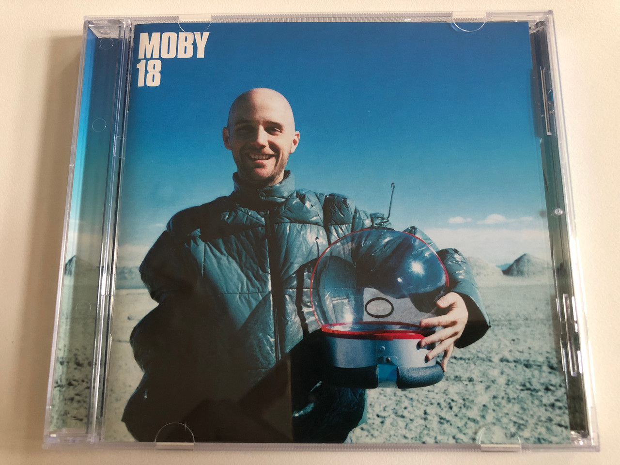 Moby – 18 / Audio CD / 5016025612024 - Bible in My Language