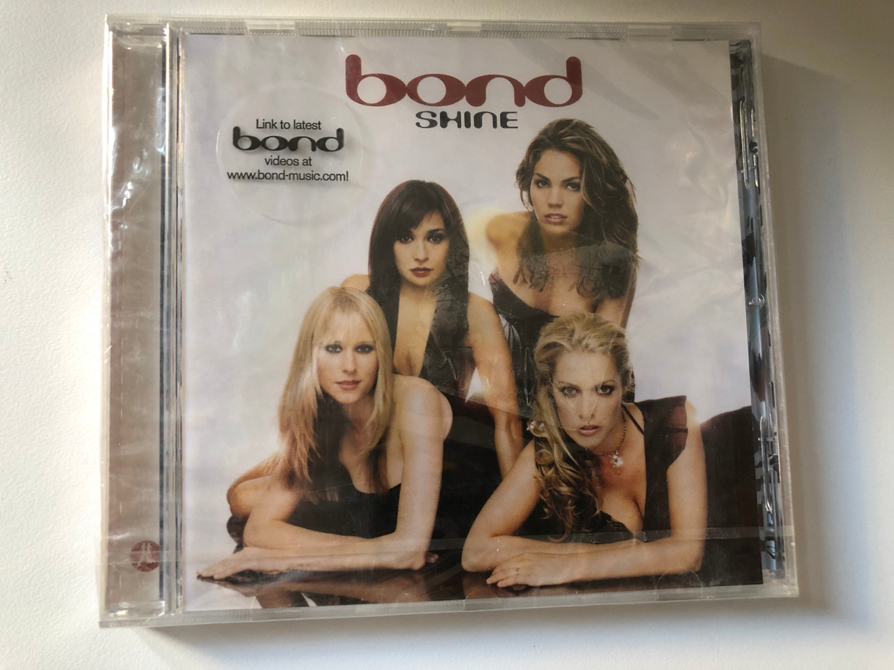 Bond – Shine / Decca Audio CD 2002 / 470 500-2 - bibleinmylanguage
