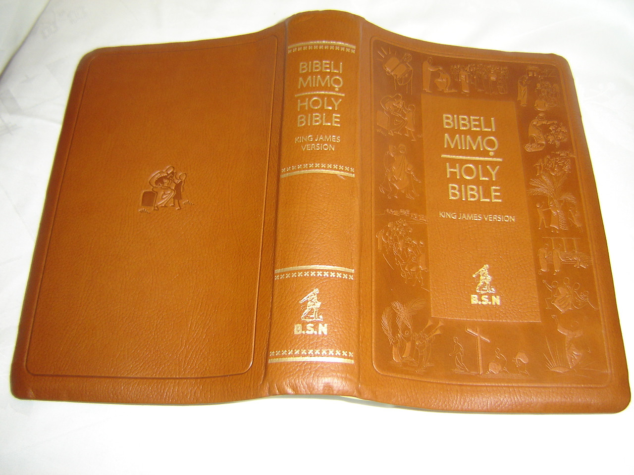 English - Yoruba Bilingual Parallel Bible, Leather Bound with Golden ...