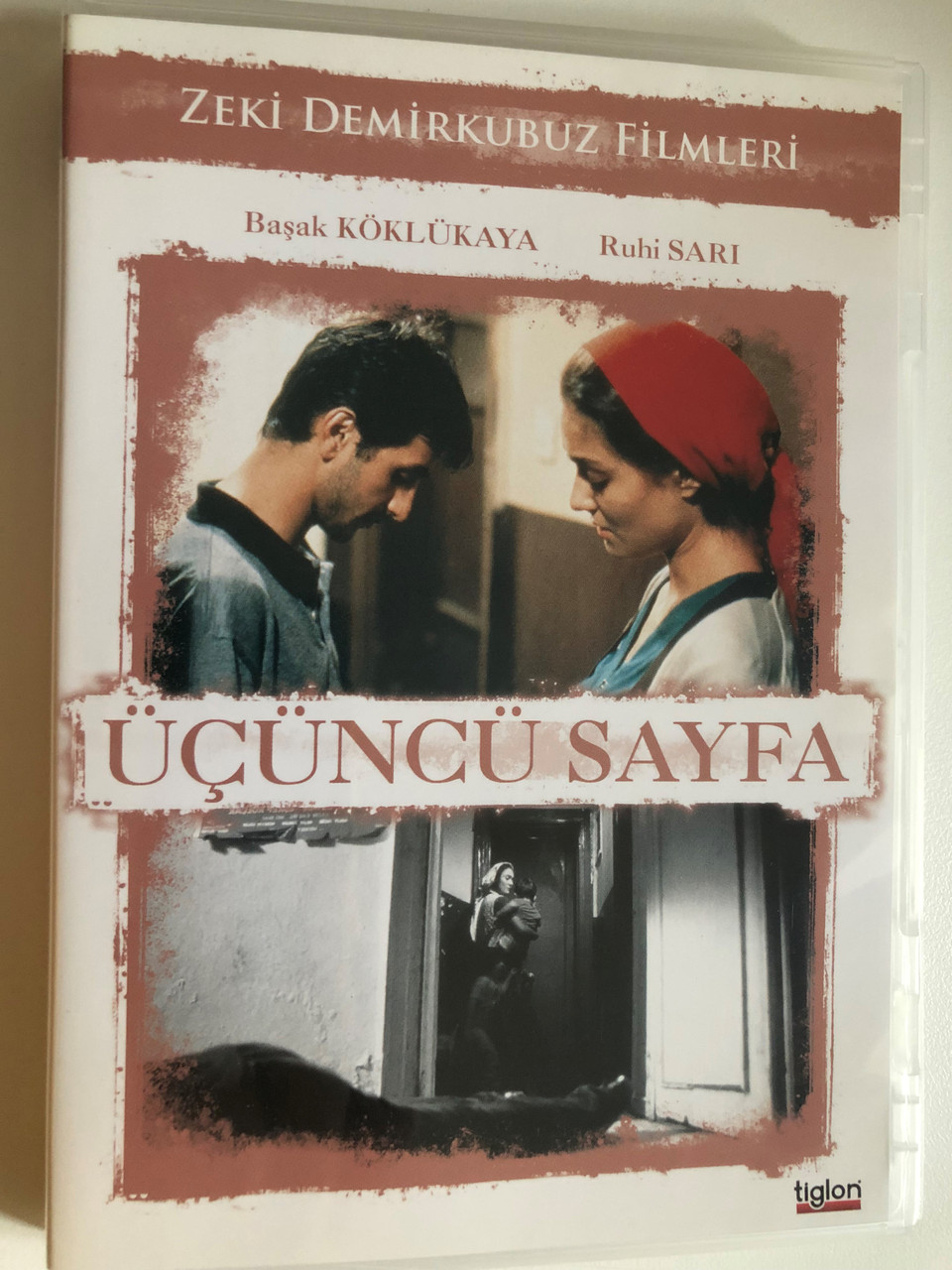 Üçüncü Sayfa / Third Page / Actors: Ruhi Sari, Basak Köklükaya ...